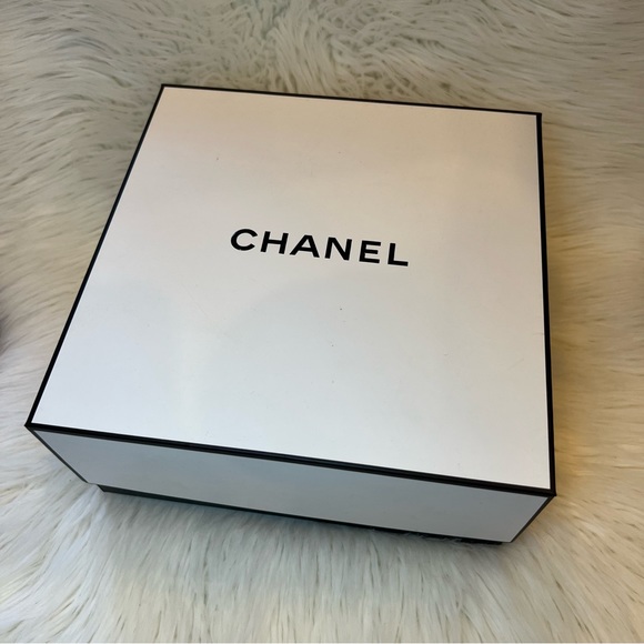 CHANEL | Accents | Authentic Chanel Decorative Gift Box | Poshmark